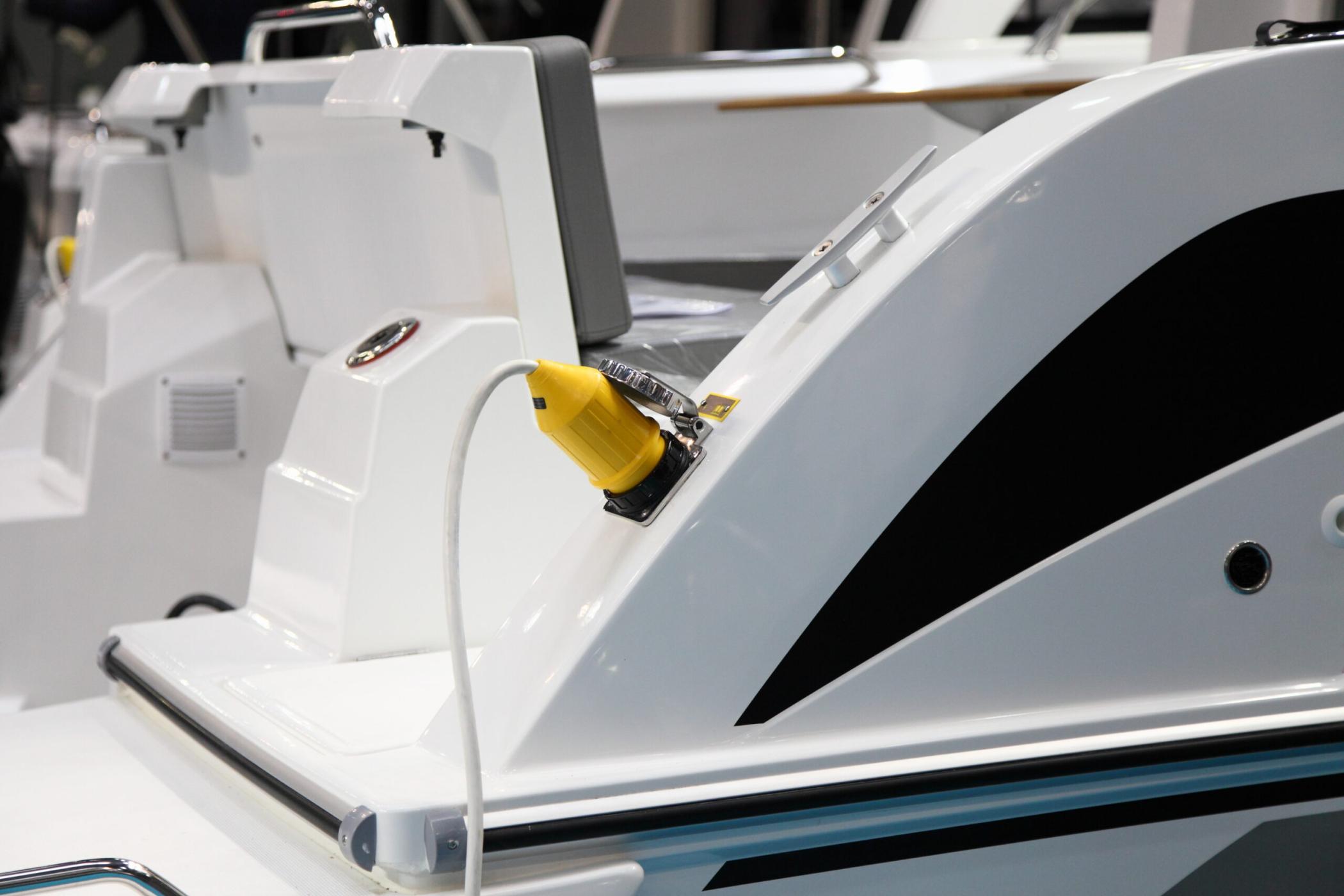 Detailing in Galveston, TX - Rinkers Boat World